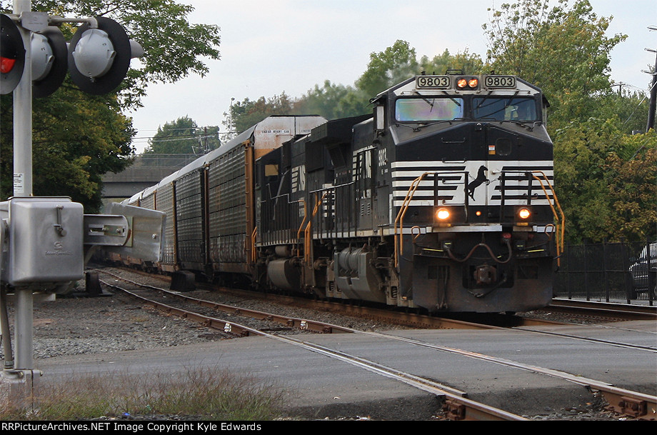 NS C40-9W #9803 on 18N